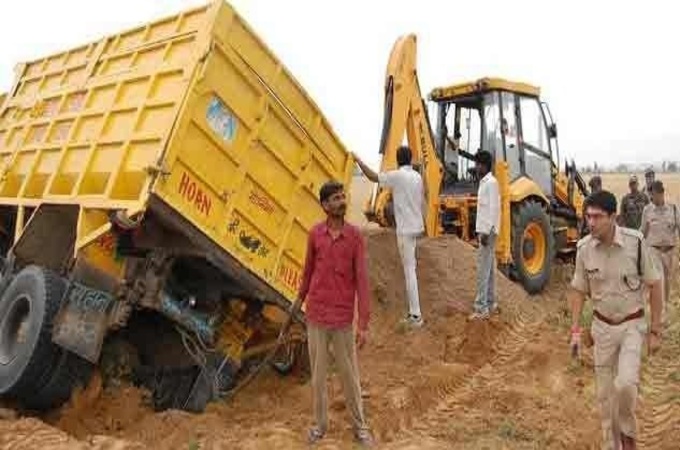 sand-mafia (1) | Our Nagpur